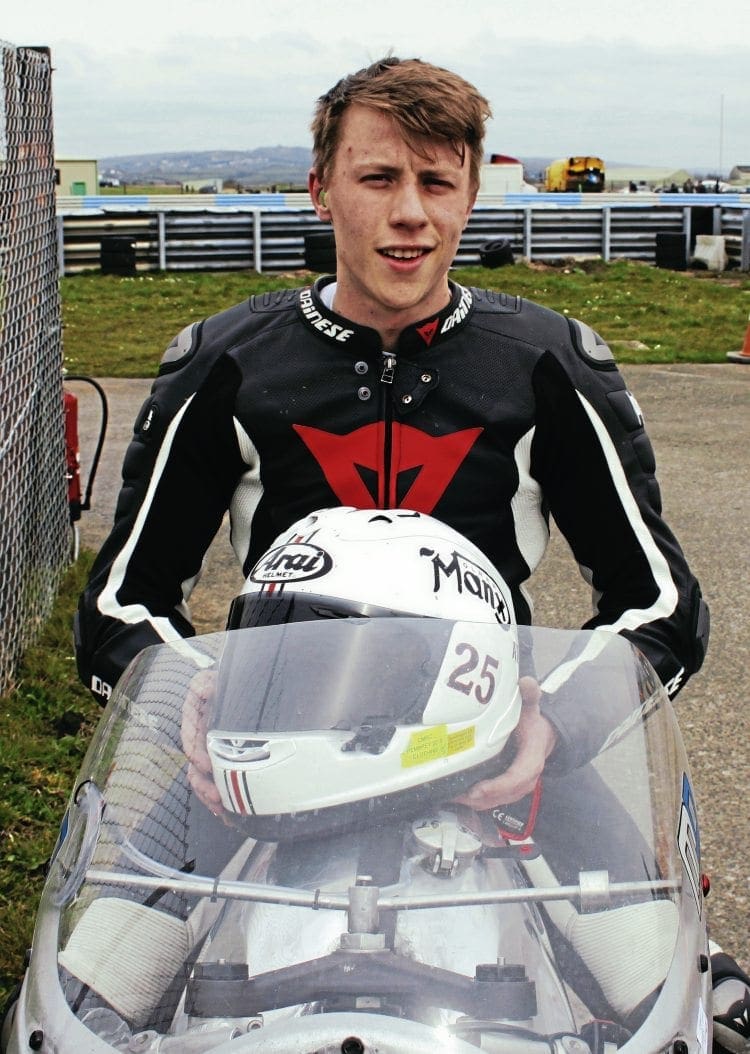 Manx versus modern | Classic Racer Magazine