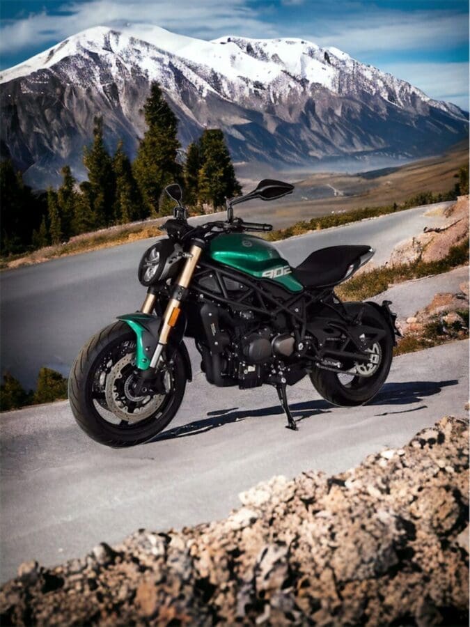 Leaked! Benelli 902 S | Motorcycle Sport & Leisure
