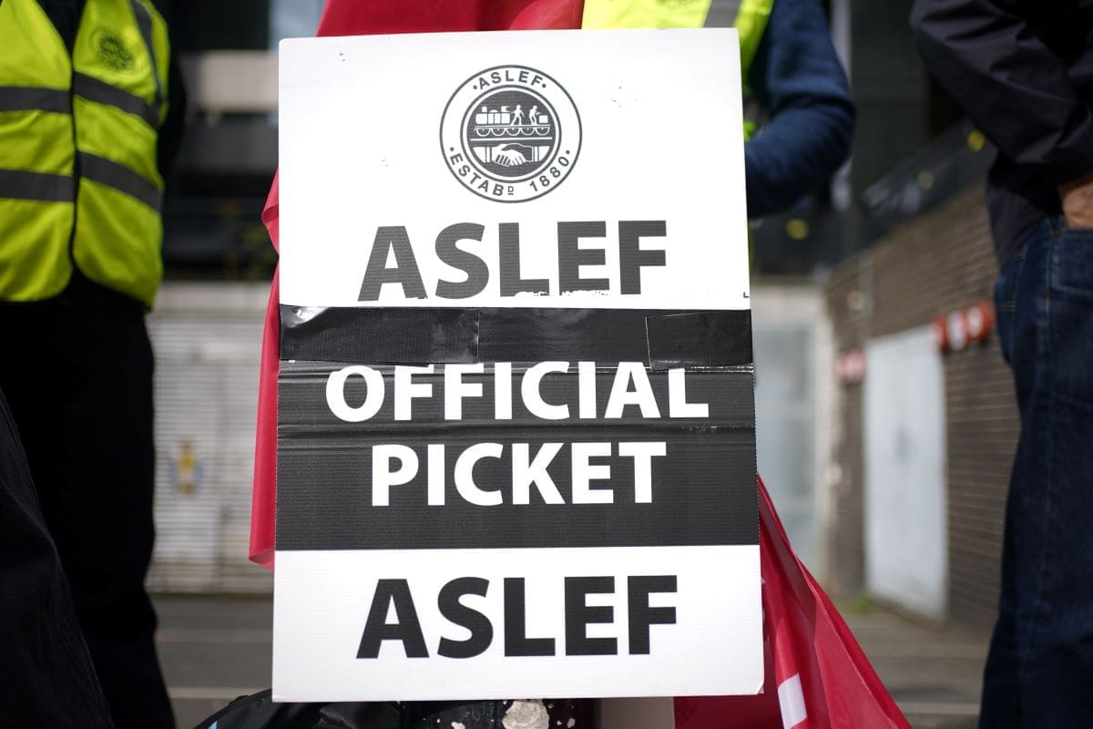 Train drivers' union to recommend pay offers to members in Scotland and ...