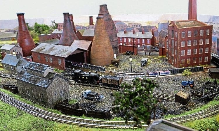 Modelling from the female perspective - The Railway Hub