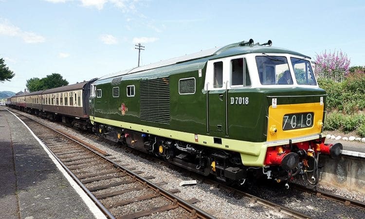 Your Gallery | Hymek D7018 at West Somerset Railway - The Railway Hub