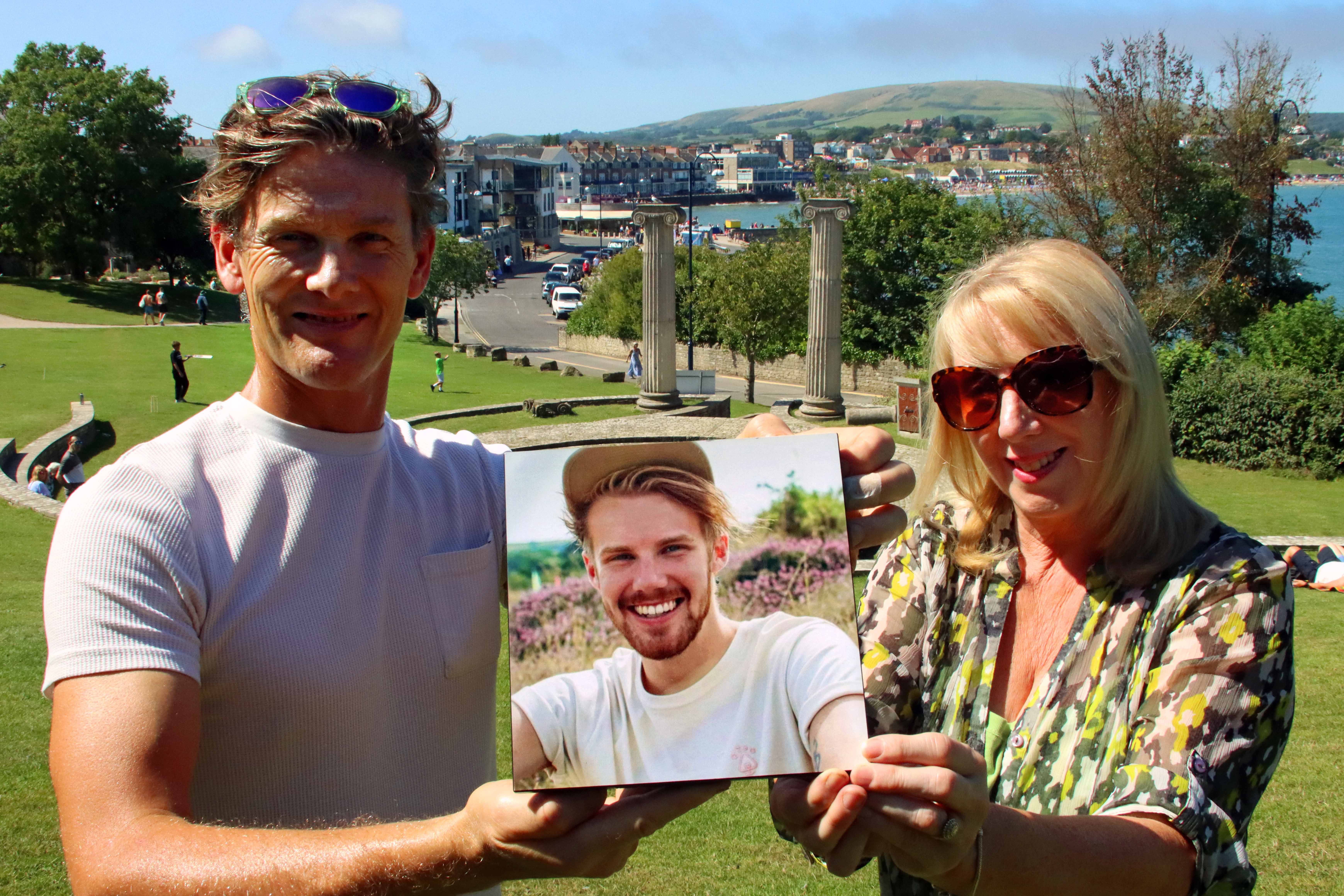 Charity concert in memory of 25-year-old Henry | The Railway Hub