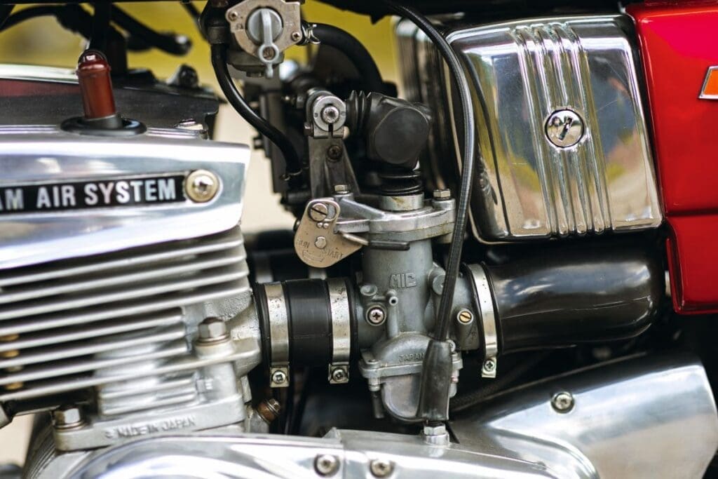 Classic Ride: Suzuki GT500 | Classic Bike Hub