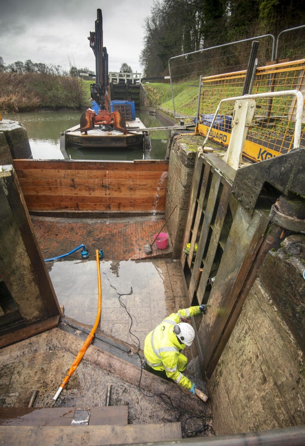 lock gate replacement Archives | Towpath Talk